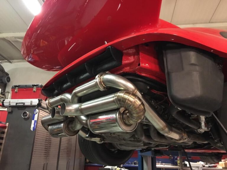 Individuelle Abgasanlagen und Edelstahlabgasanlagen